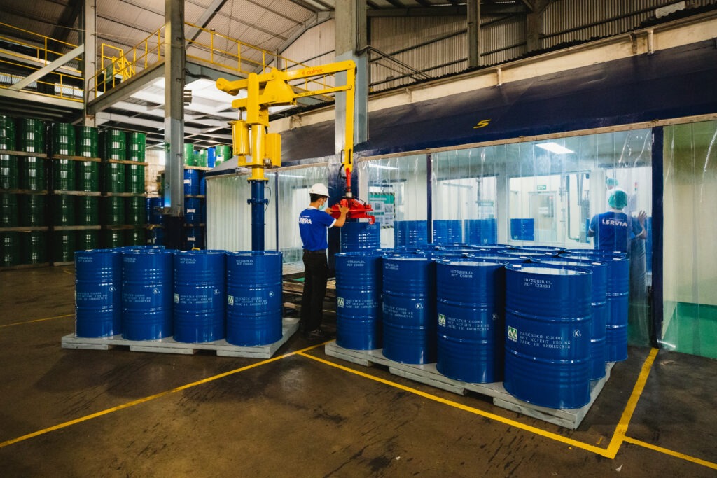 How Is Palm Oil Transported? From Plantation to Supermarket Shelf ...